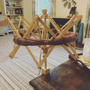 My Yarn Swift Guide: How to Use And The Best Yarn Swifts: 2024