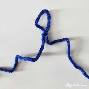 Learn How To Tie A Slip Knot for Total Beginners With Our Guide